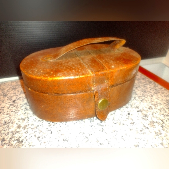 unknown | Storage & Organization | Vintage Leather Trinket Box Wsatin ...